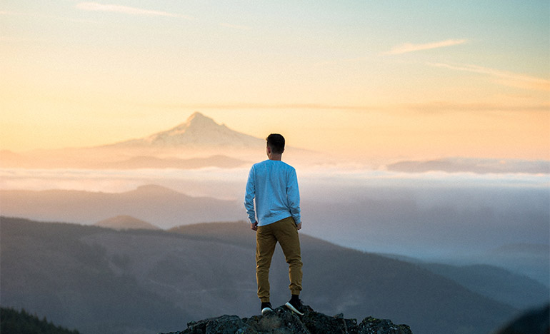 Ketenangan Di Tengah-Tengah Kekacauan | Pedomanharian.org